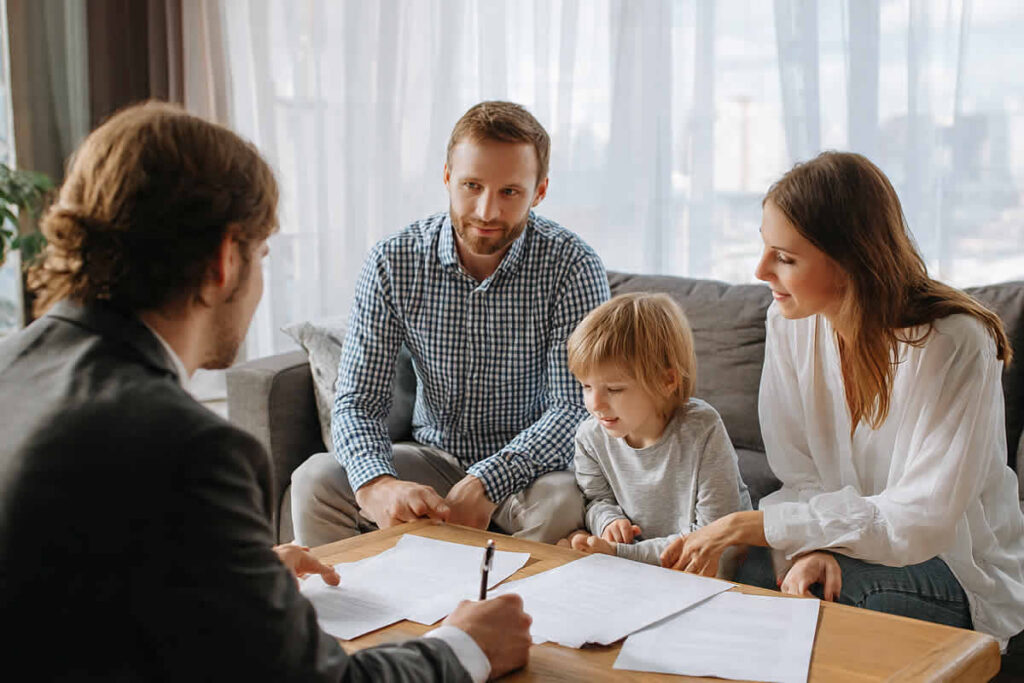 Naknada sa biroa: Ko ima pravo, način prijave i koliko traje - KakoKako.com